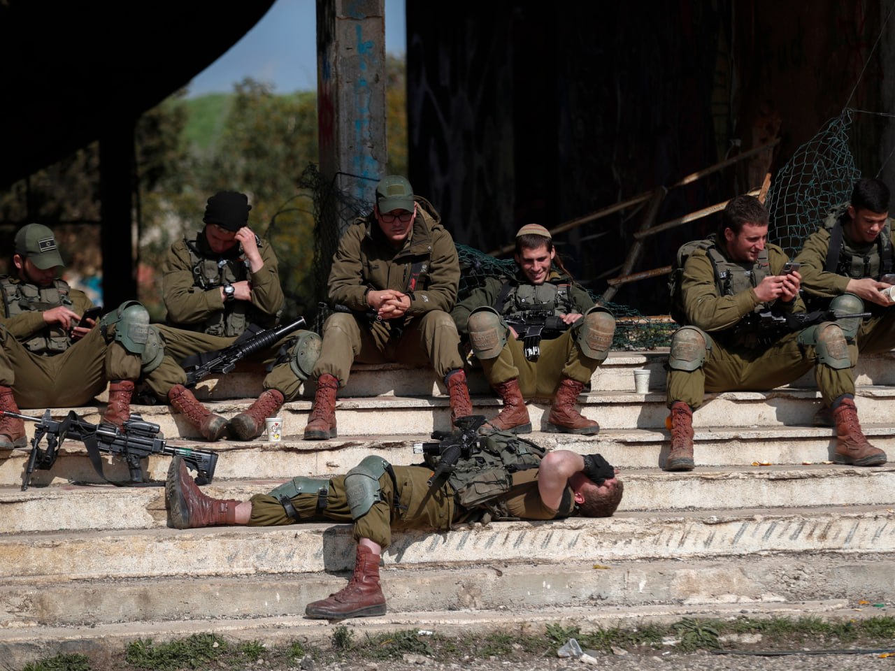 İsrailli yazar Yagil Levy, “Haaretz”de: “Tugay komutanları Dan Goldfus ...